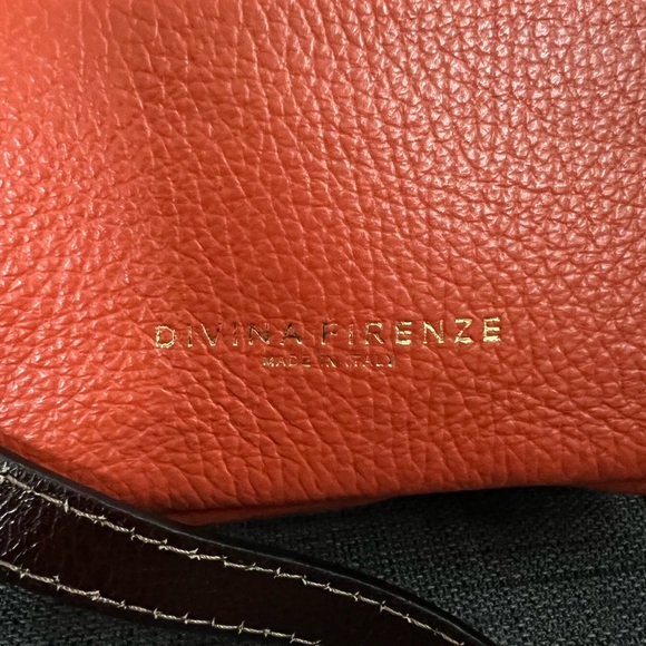 Divina Firenze | Bags | Nwt Divina Firenze Small Multifunctional ...
